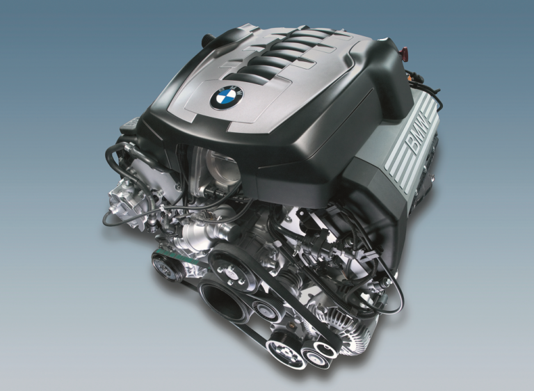 All BMW Models With a V8 Engine (And Which Is Best?)
