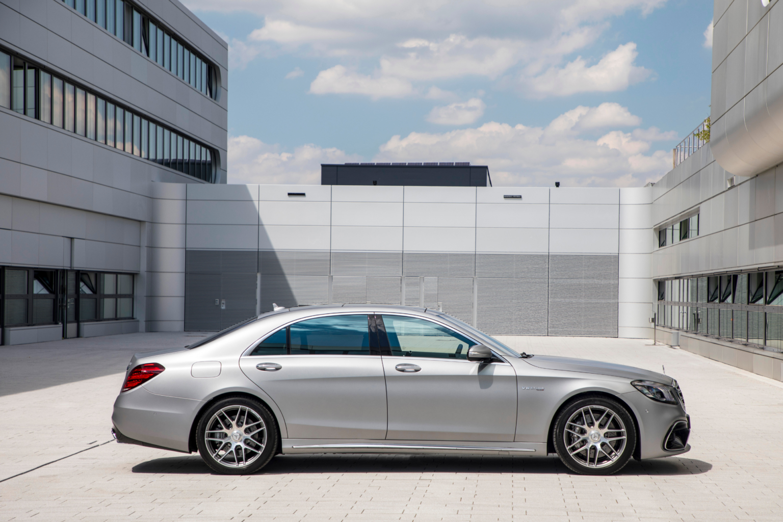 Mercedes C300 Vs C350 The 6 Differences Which Is Best Mercedes C300 Vs C350 The 6 Differences Which Is Best