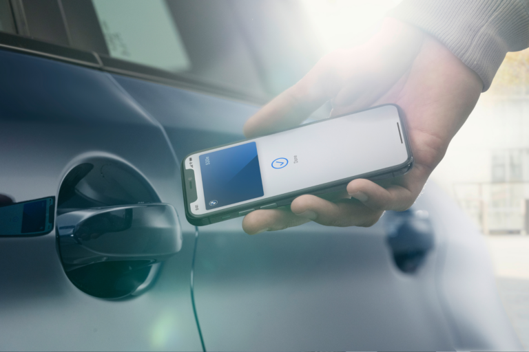BMW Digital Key (Plus & Card): An Easy Guide for Everyone!