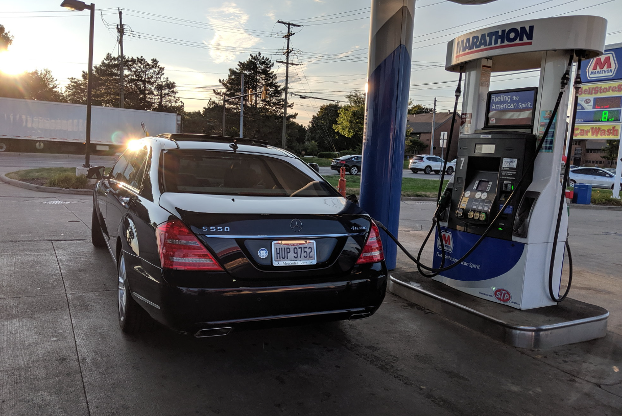 Mercedes S-Class: Regular or Premium Gas? (2026 Guidelines)